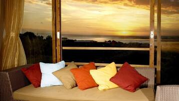 Villa, 3 quartos | Sala | TV de ecrã plano