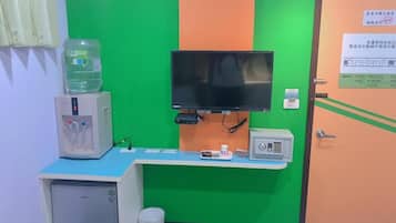 Secretária, Wi-fi grátis, roupa de cama fornecida