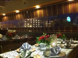 Pequenos-almoços, almoços, jantares servidos, cozinha mexicana 