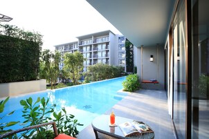 Junior Suite Pool Access | Vista do quarto