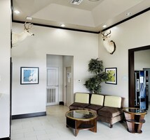 Área de estar no saguão