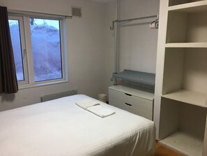 Quarto Duplo, 1 cama de casal | Ferro/tábua de engomar, Wi-fi grátis