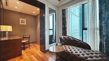 2-Bedroom Modern Deluxe with Kitchen | Vista do quarto