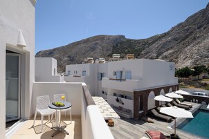 Quarto superior (Pool or Mountain View) | Sacada