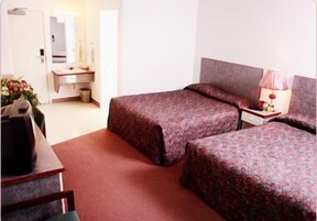 Secretária, Wi-fi grátis, roupa de cama fornecida 