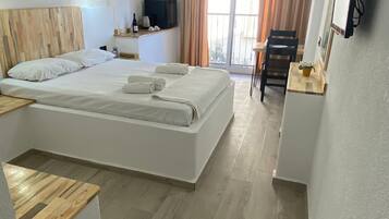 Quarto Comfort | Ferro/tábua de engomar, Wi-fi grátis, roupa de cama fornecida