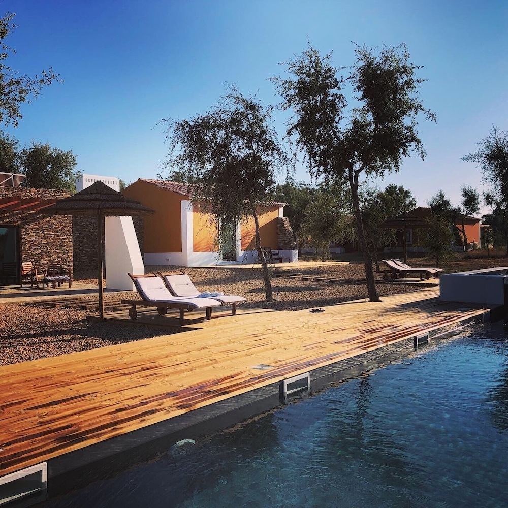 Tons Da Terra - Santiago do Cacém