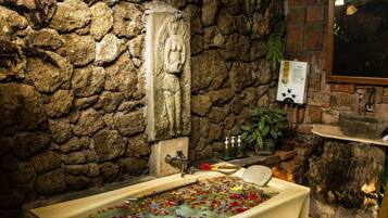 Tratamentos corporais, massagens de pedras quentes