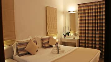 1 quarto, roupas de cama premium, cofres nos quartos, escrivaninha