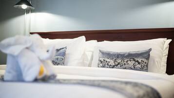 Quarto Duplo | Minibar, cofre no quarto, secretária, ferro/tábua de engomar