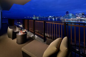 Quarto luxo, terraço, de frente para o mar (Futons for extrabeds, NoTattoo, 7yrs-) | 1 quarto, frigobar, cofres nos quartos, cortinas blackout