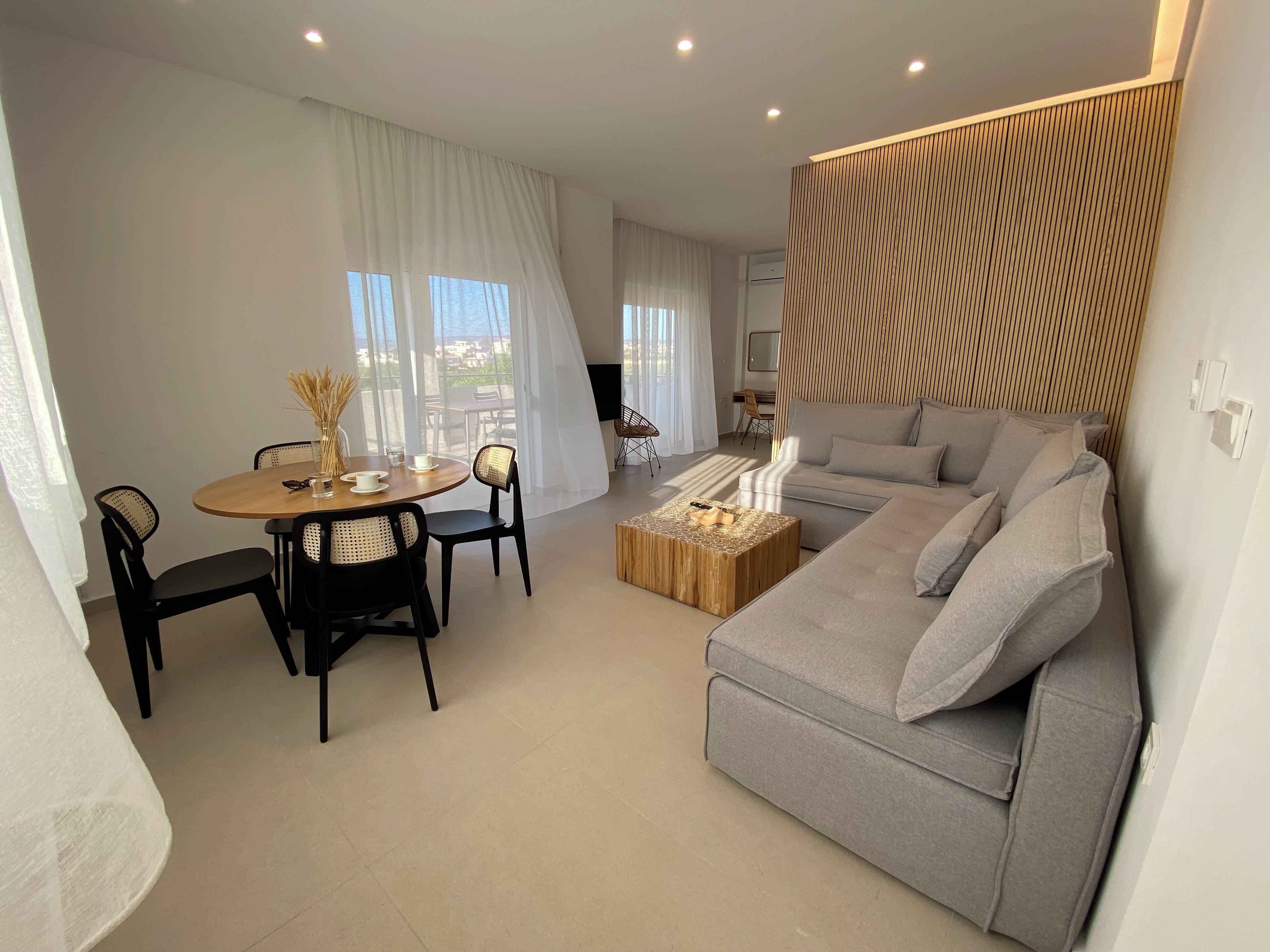 Apartamento Comfort | Sala de estar | TV de ecrã plano 