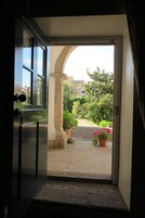 Entrada (vista interior)