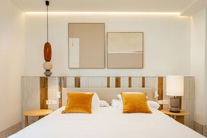 Minibar, secretária, cortinas/cortinados opacos, quartos insonorizados 