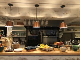 Pequeno-almoço takeaway diário (16 USD por pessoa) 