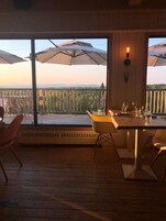 Café da manhã e jantar