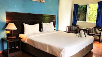 Quarto Duplo, varanda | Secretária, cortinas/cortinados opacos, Wi-fi grátis