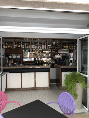 Bar (no alojamento)