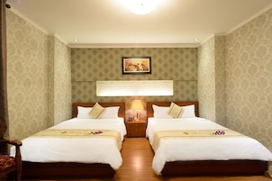 Quarto Quádruplo Familiar, 2 camas queen-size, Vista para a cidade | Comodidade do quarto
