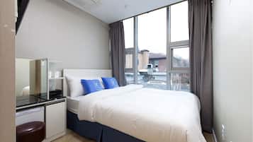 Quarto Duplo, não fumadores | Quartos insonorizados, ferro/tábua de engomar, Wi-fi grátis