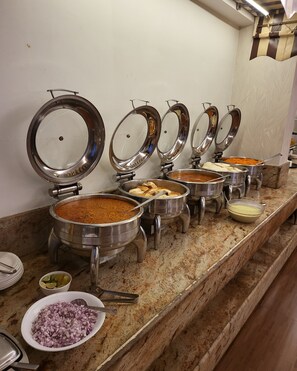 Pequeno-almoço inspirado na cozinha local diário mediante uma taxa 