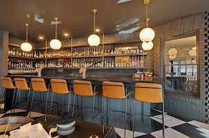 Bar (no alojamento)