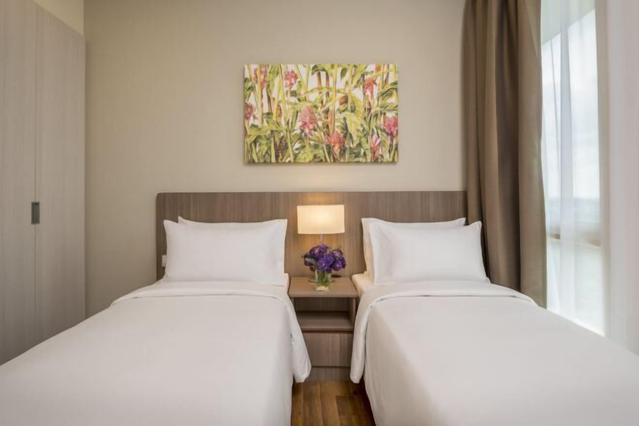 Minibar, secretária, quartos insonorizados, ferro/tábua de engomar 