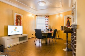 Suíte executiva | Opções para refeição no quarto