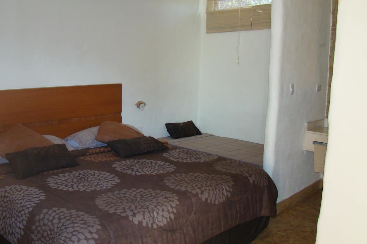 Quarto Triplo | Roupa de alta qualidade, Wi-fi grátis