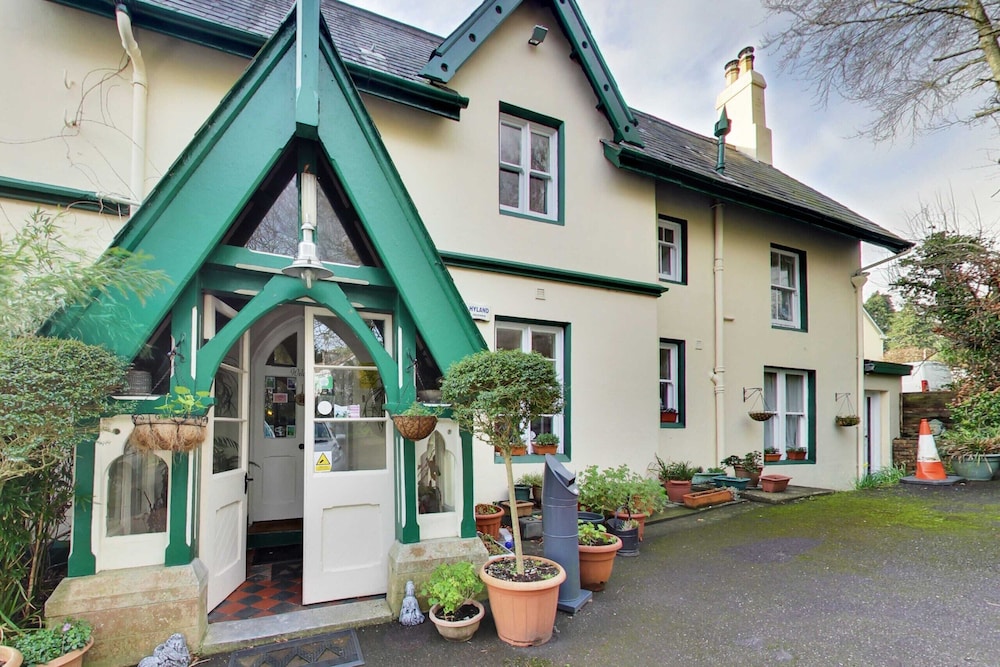 Robin Hill House - Cobh