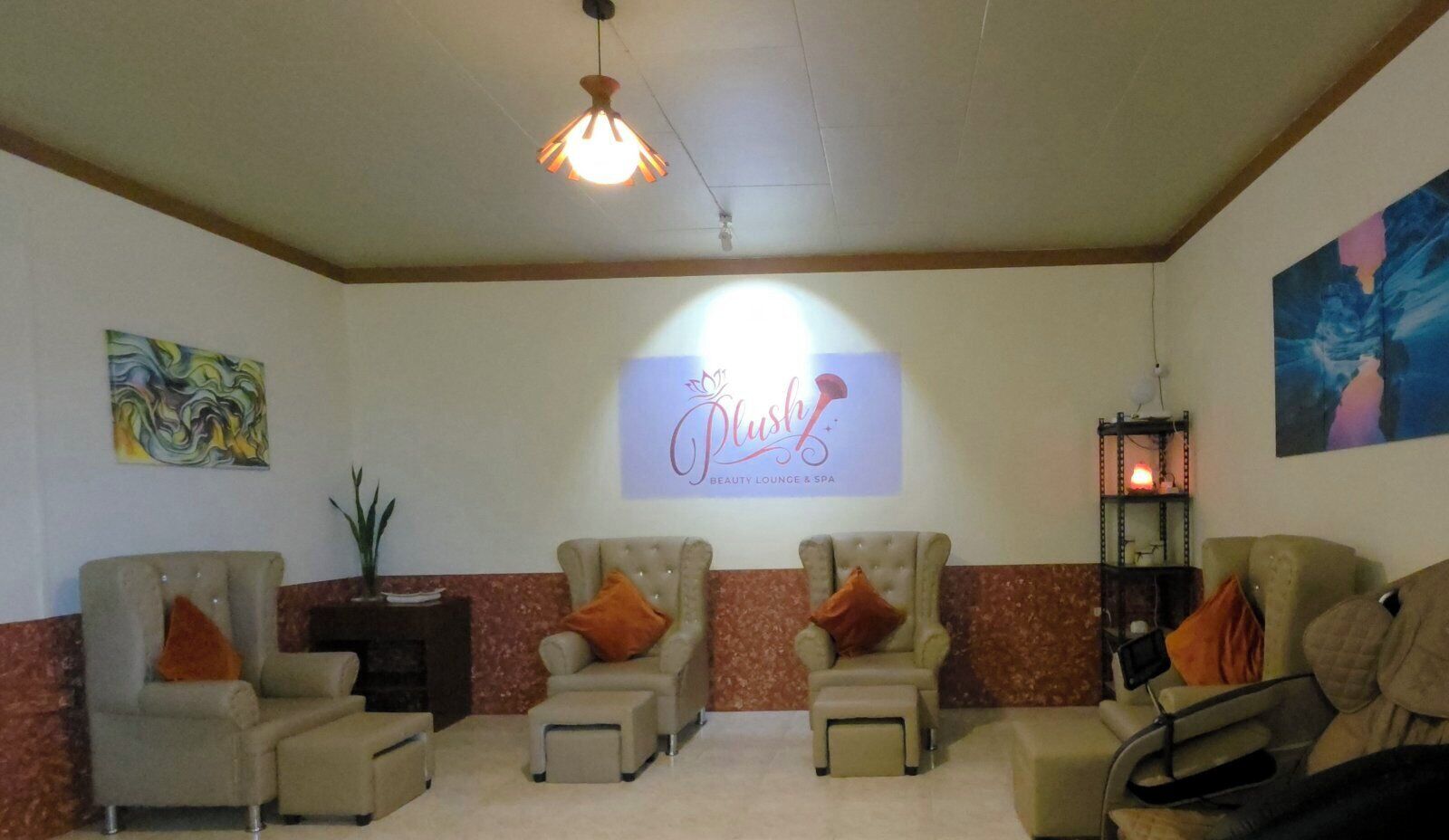 Aromaterapia, massagens com pedras quentes