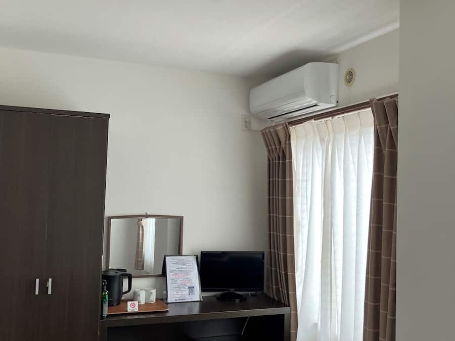 Quarto Twin, não fumadores, casa de banho privativa | Wi-fi grátis, roupa de cama fornecida