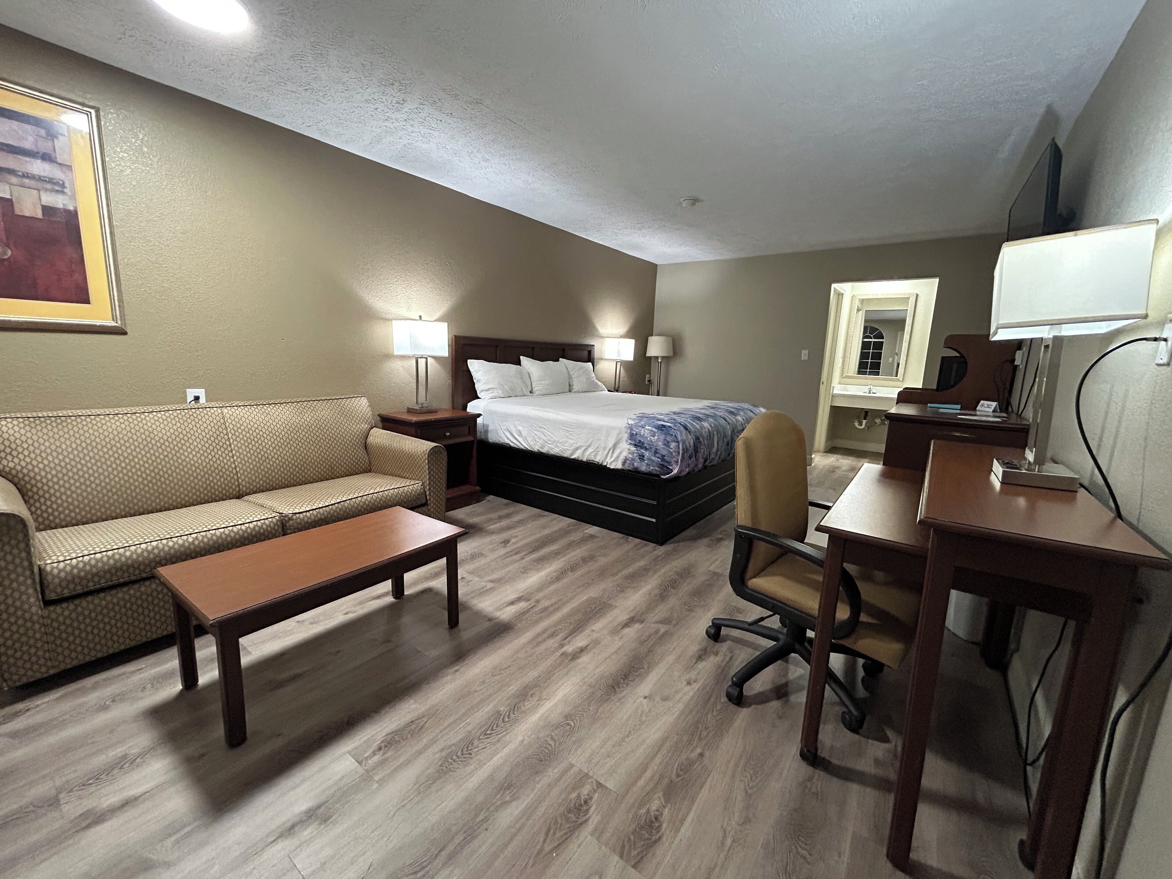 Suíte, 1 cama King | 1 quarto, escrivaninha, Wi-Fi de cortesia, roupa de cama