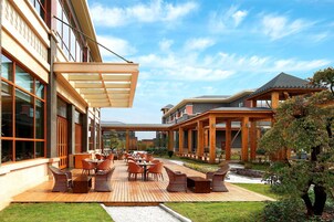 2 restaurantes, pequenos-almoços servidos, cozinha chinesa 