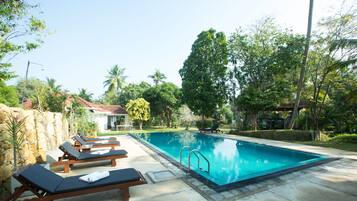 Piscina exterior