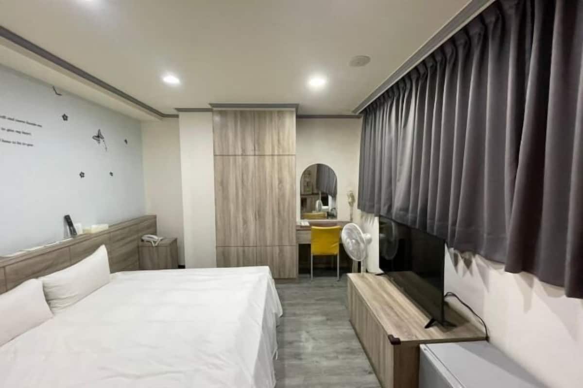 Wi-fi grátis, roupa de cama fornecida