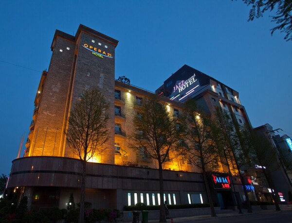 Opera 21 Hotel - Jeonju-si
