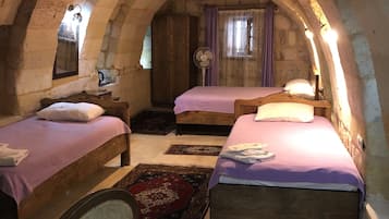 Quarto Quádruplo Familiar, 1 quarto | Lençóis de algodão egípcio, roupa de alta qualidade, edredões de penas