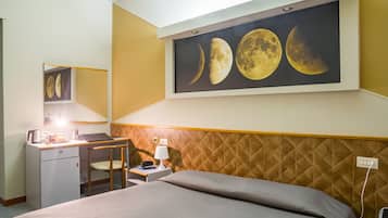 Quarto Duplo, 1 cama queen-size | Minibar, cofre no quarto, secretária, quartos insonorizados