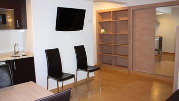Apartamento | Cofre no quarto, secretária, Wi-fi grátis, roupa de cama fornecida