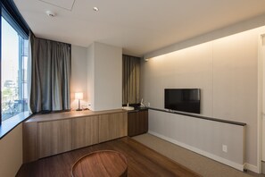 Quarto superior (Private Room, Shared Shower) | Wi-Fi de cortesia