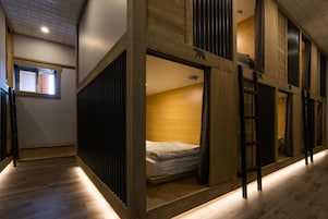 Quarto Individual Básico, em dormitório misto | Wi-fi grátis, roupa de cama fornecida