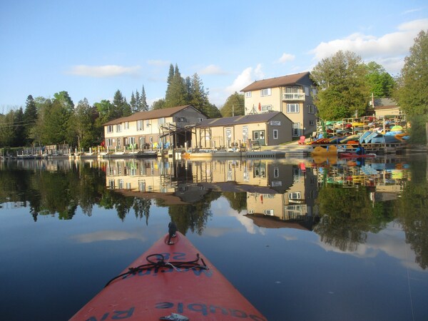 Sauble River Marina & Lodge Resort - Sauble Beach