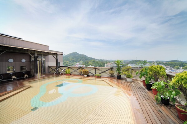 Hotel Kasuien - 우레시노시