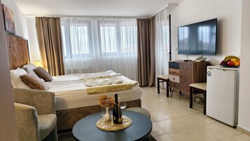 Apartamento Deluxe, 1 quarto | Com mobília individualizada, secretária, ferro/tábua de engomar 