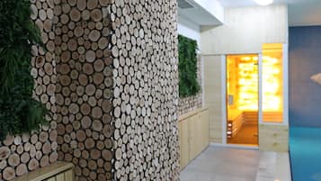 Sala(s) para tratamentos a casais, sauna, banheira de hidromassagem