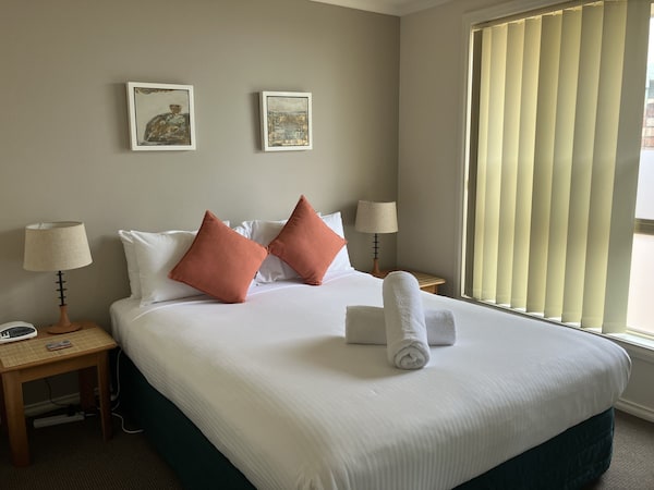 Captain's Quarters - Bermagui