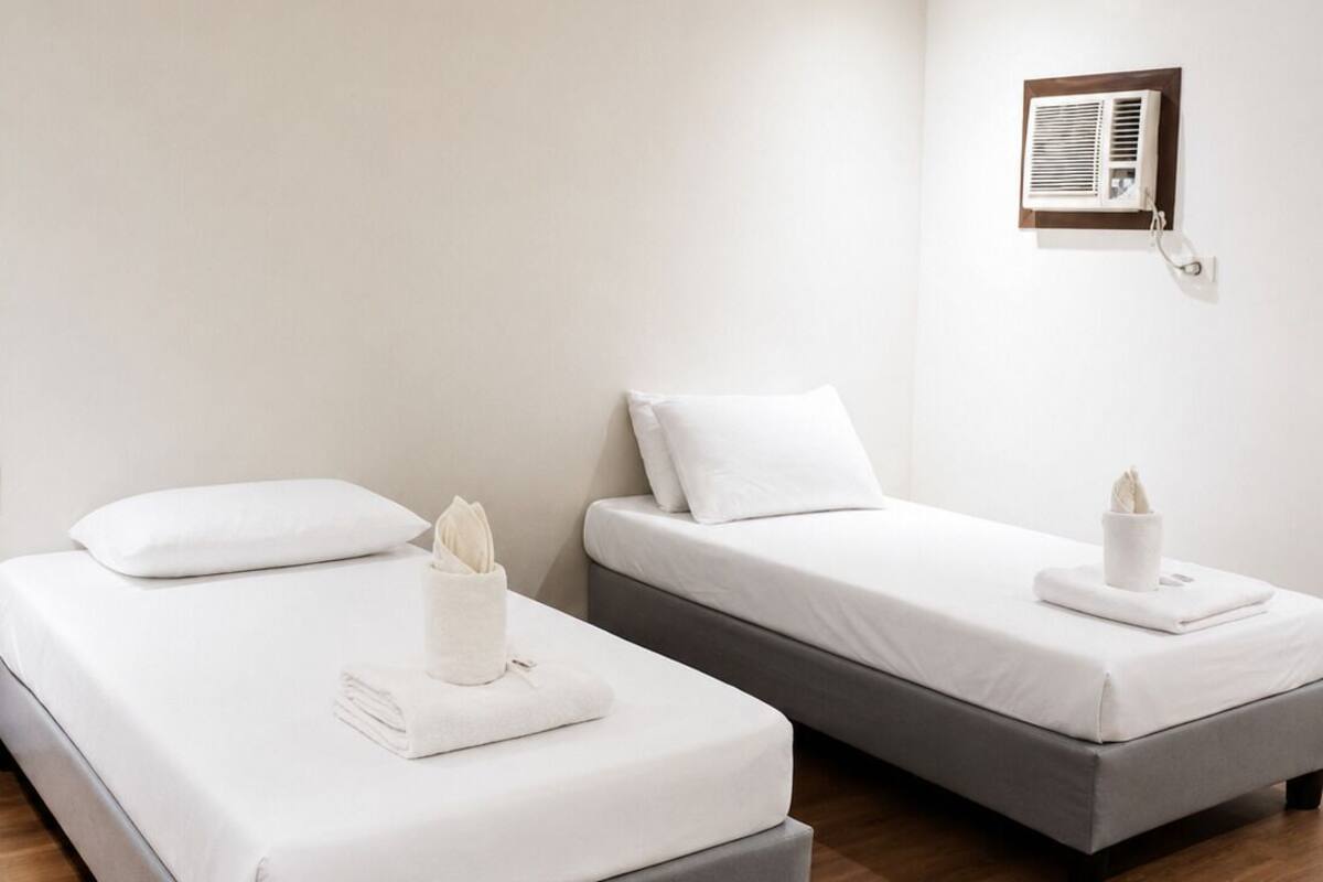 Standard Twin Room | Secretária, Wi-fi grátis, roupa de cama fornecida 