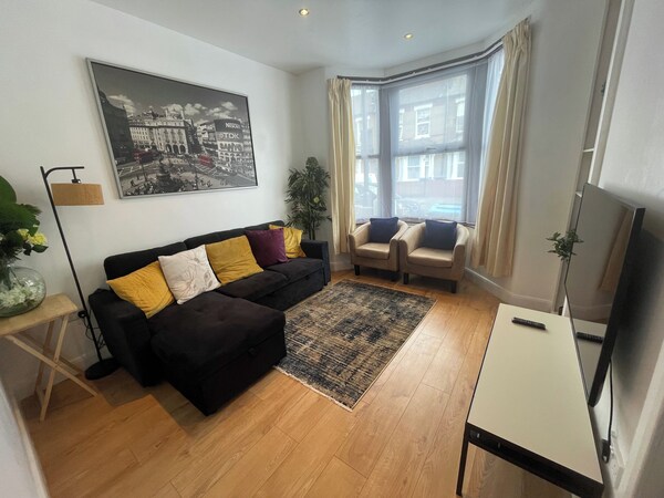 Tottenham - Sleeps 10 - Garden - Near Transport - Londres