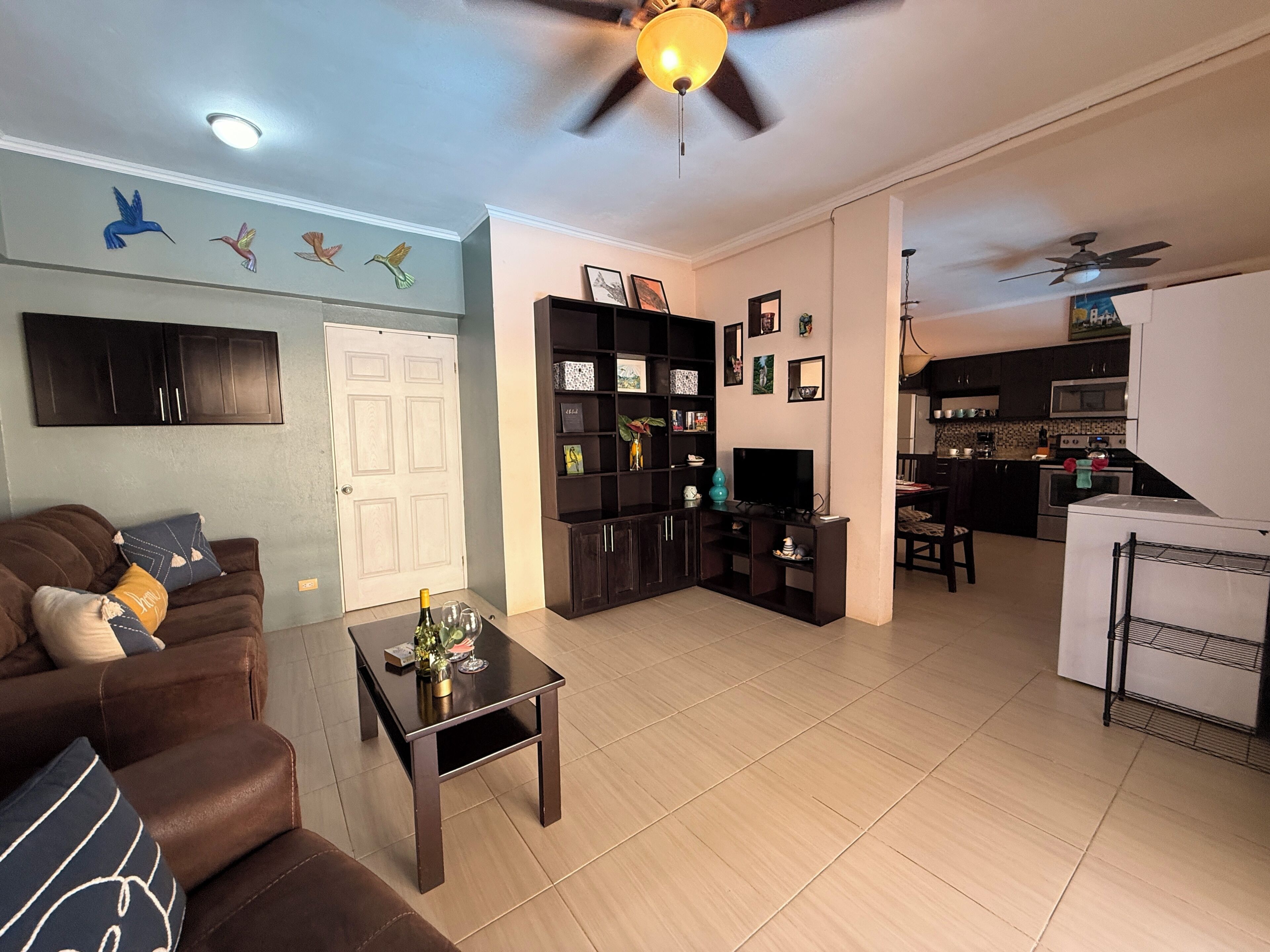 Tropical 2br Condo In Playas Del Coco  Pool, Walk To Beach & Downtown. - Playa Hermosa